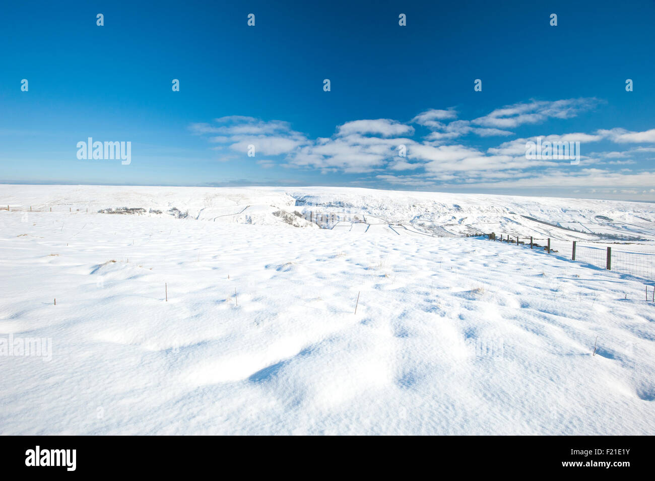English rural countryside landscape scene in winter covered with snow ...