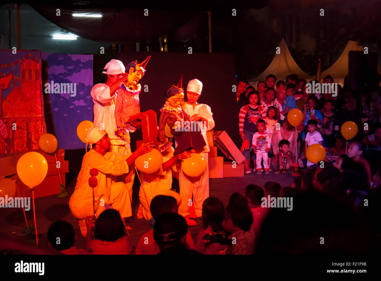 Puppetry show entitled 'SirdusKarkus' by Papermoon Puppet Theater Stock ...