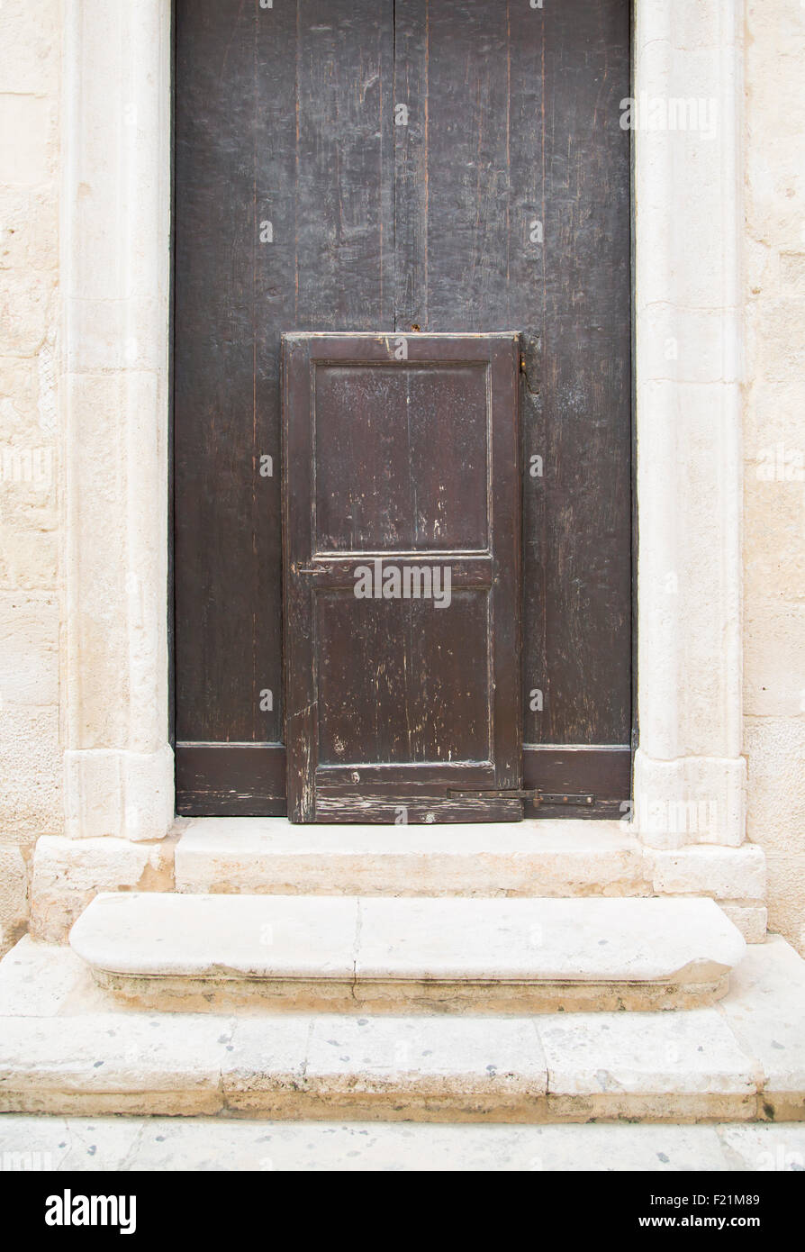 Old door in Bari, Italy Stock Photo - Alamy