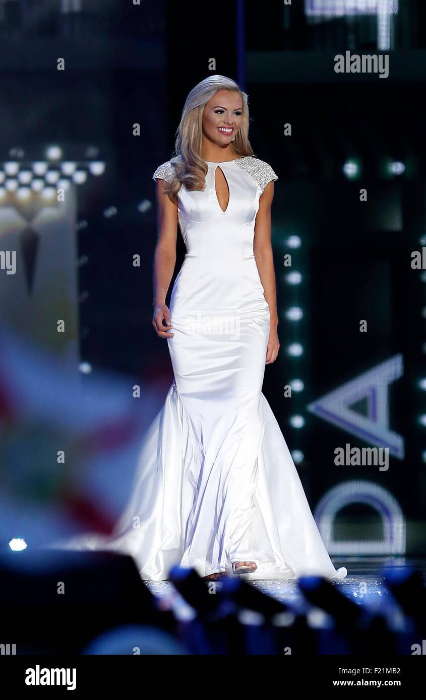 Atlantic City, NJ, USA. 9th Sep, 2015. Miss Florida, Mary Katherine ...