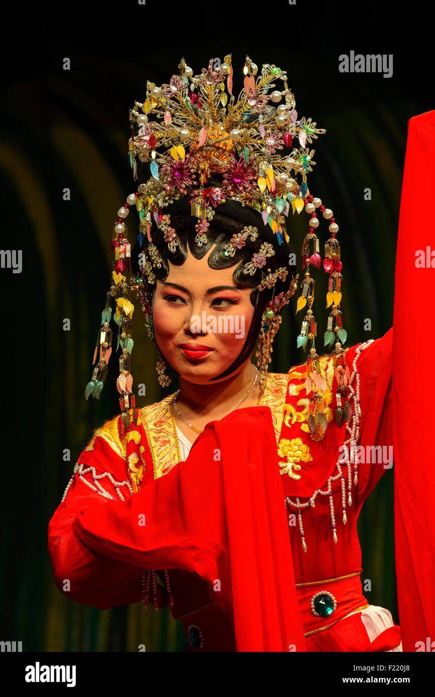 Chinese Opera, Hong Kong, China Stock Photo - Alamy