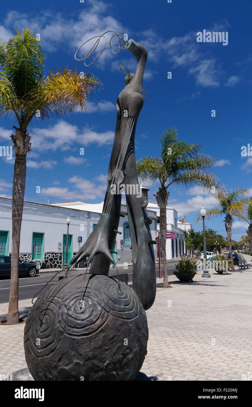 "Pancho Lasso" Monumento a la Internacional, Arrecife, Lanzarote ...