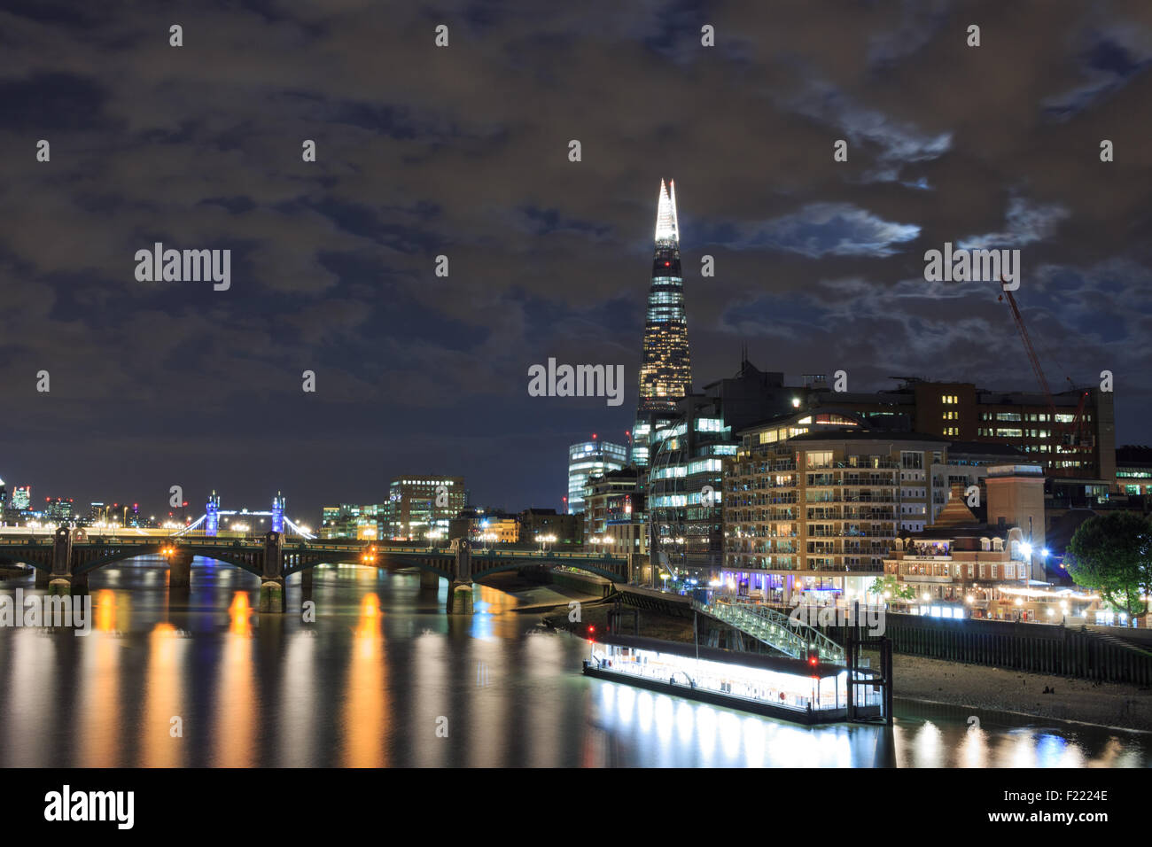 the Shard at night Stock Photo - Alamy