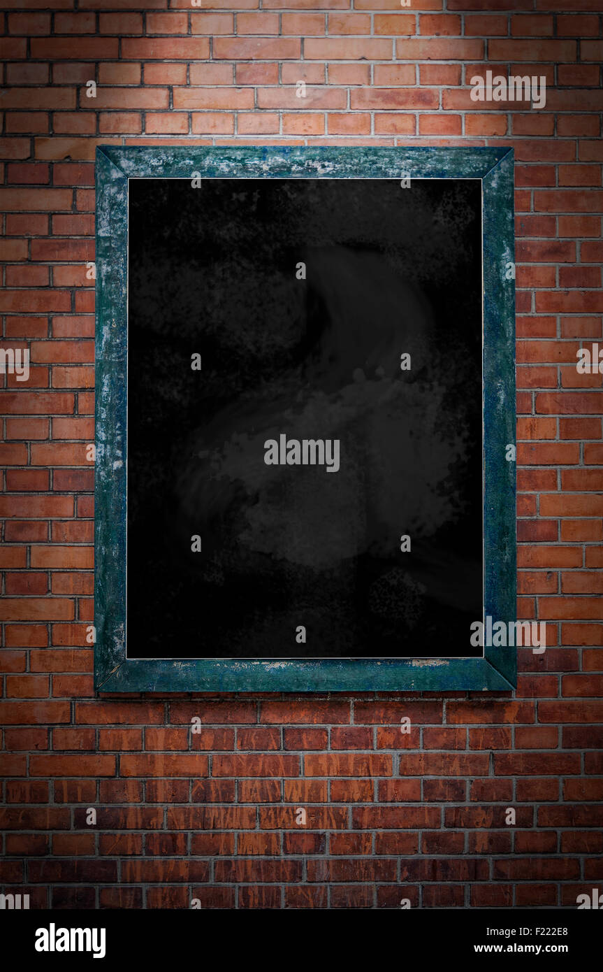 Advertising on brick wall hi-res stock photography and images - Alamy