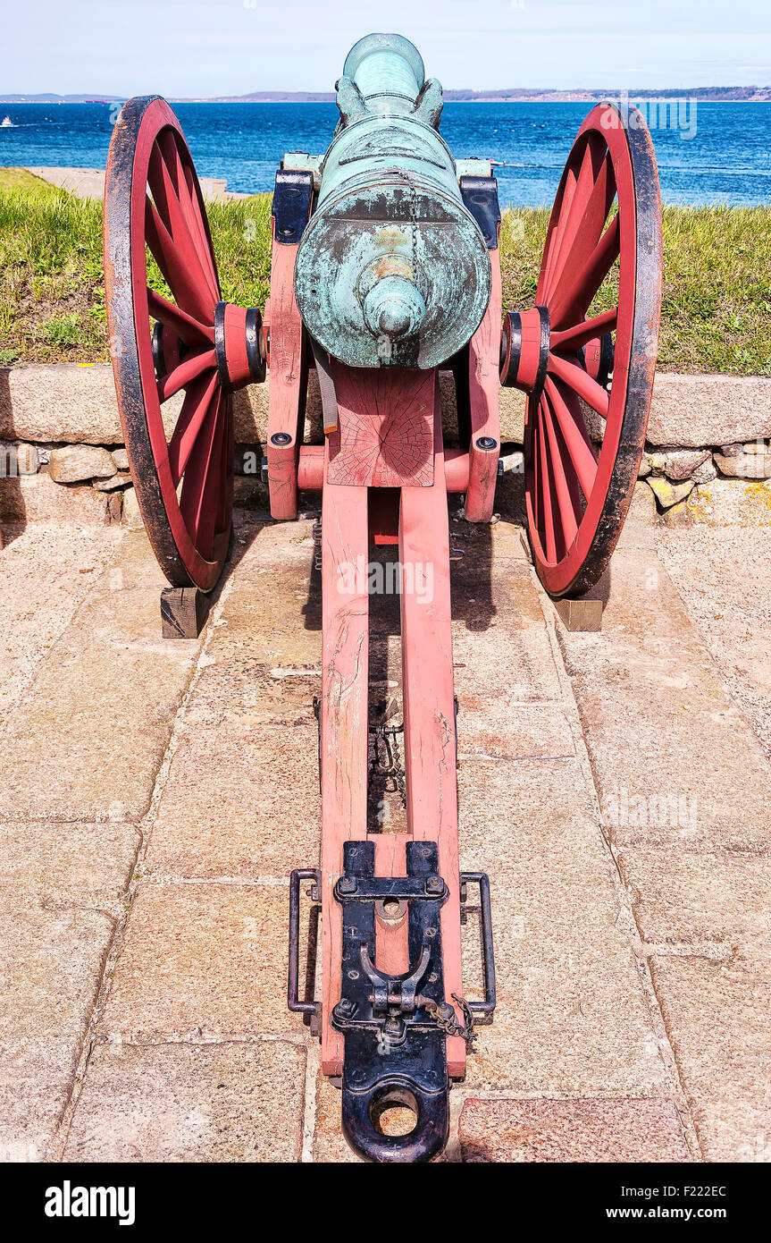 Rear view cannon hi-res stock photography and images - Alamy