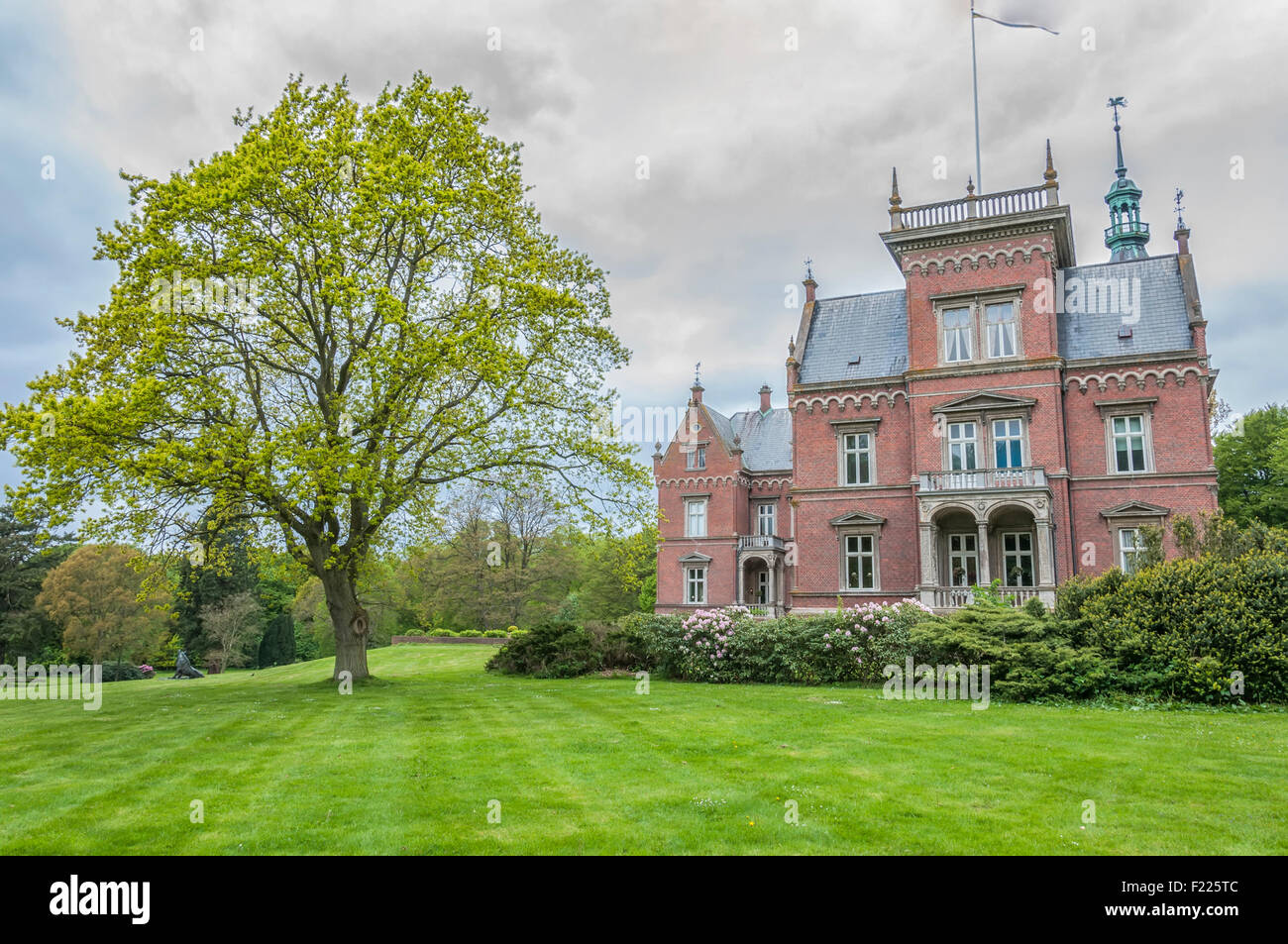 Kulla Gunnarstorp Castle is a castle in Helsingborg Municipality ...