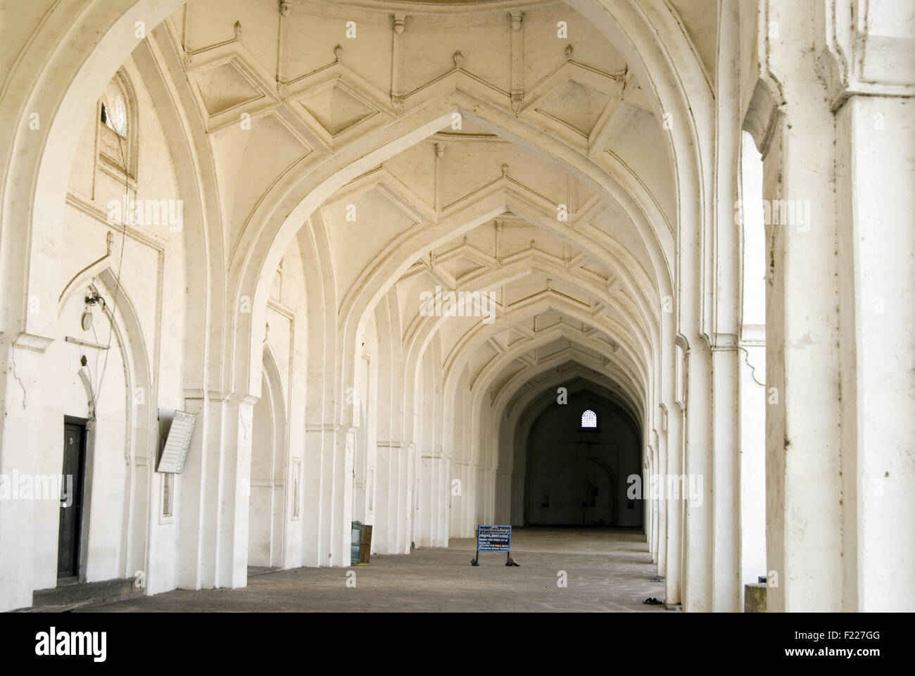 INDIA,KARANTKA,BIJAPUR INTERIOR OF JAMA MASJID Stock Photo - Alamy