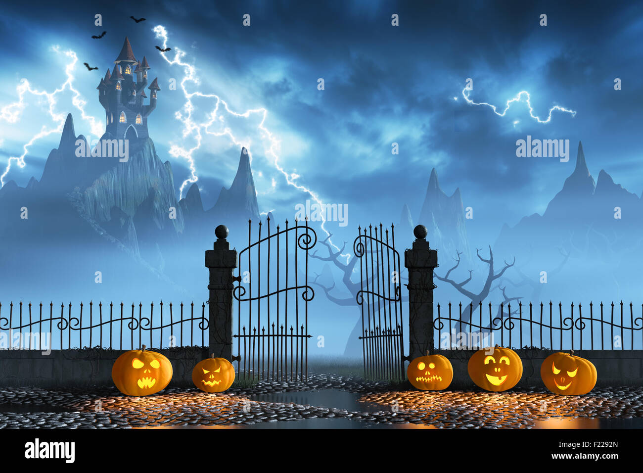 Creepy gate hi-res stock photography and images - Alamy