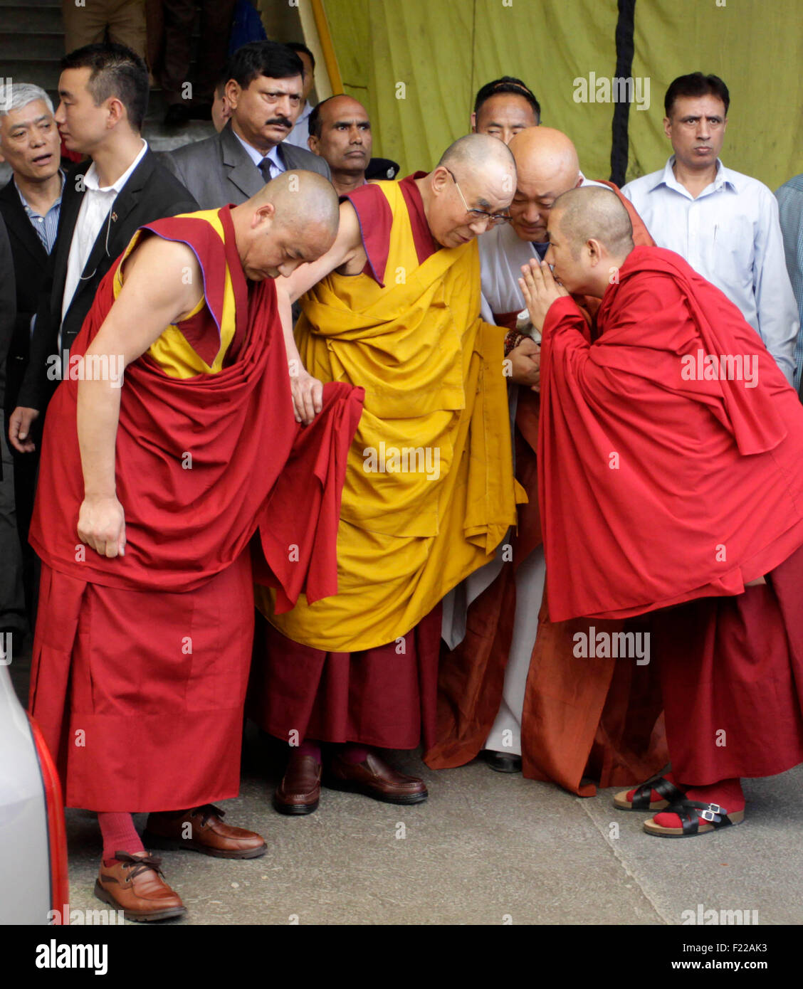 Buddhist monk temple talking hi-res stock photography and images - Alamy