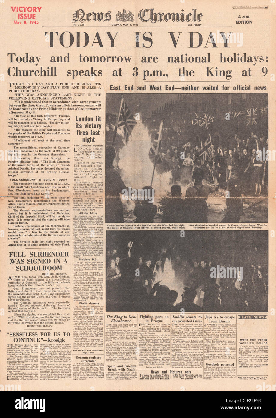 1945 News Chronicle front page reporting VE Day Stock Photo - Alamy