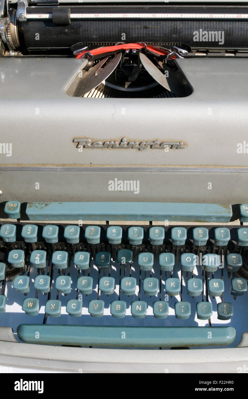 typewriter writer typing typist repetitive strain injury carpal tunnel ...