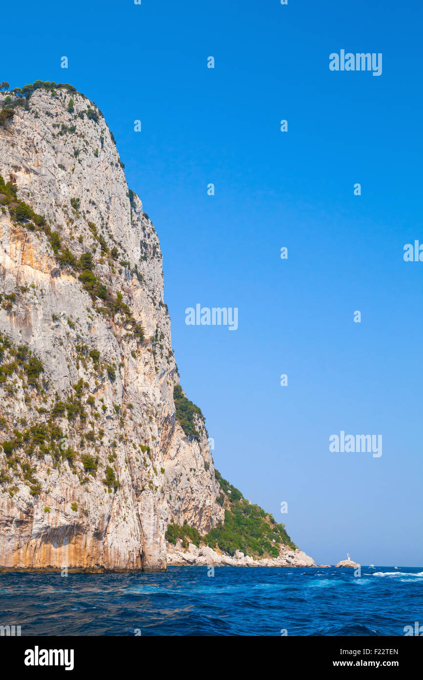 Vertical coastal landscape with rocks of Capri island, Mediterranean ...
