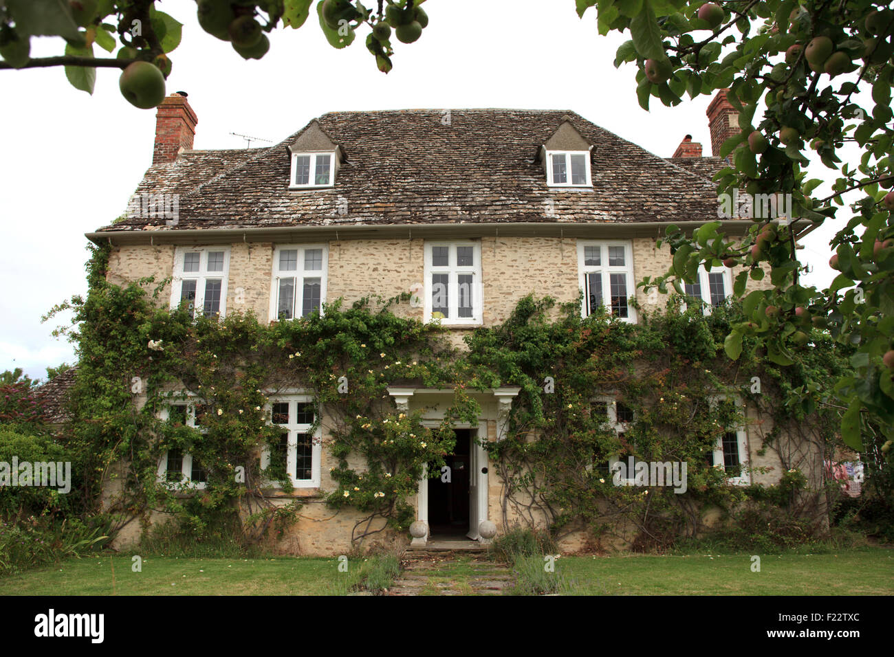 Buscot Manor, Oxfordshire, England, United Kingdom Stock Photo - Alamy