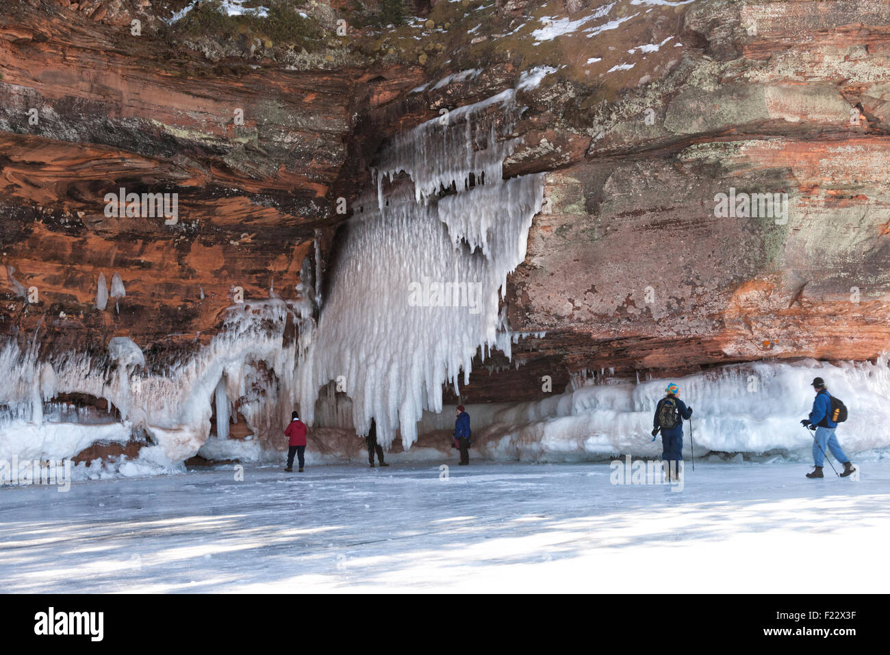 People visiting the ice caves at Apostle Island National Lakeshore ...