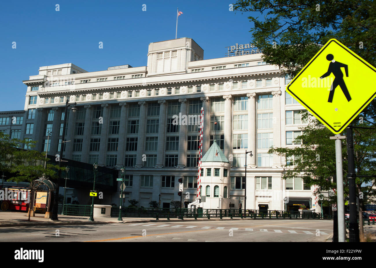 Road signs, Milwaukee, Wisconsin, USA Stock Photo - Alamy