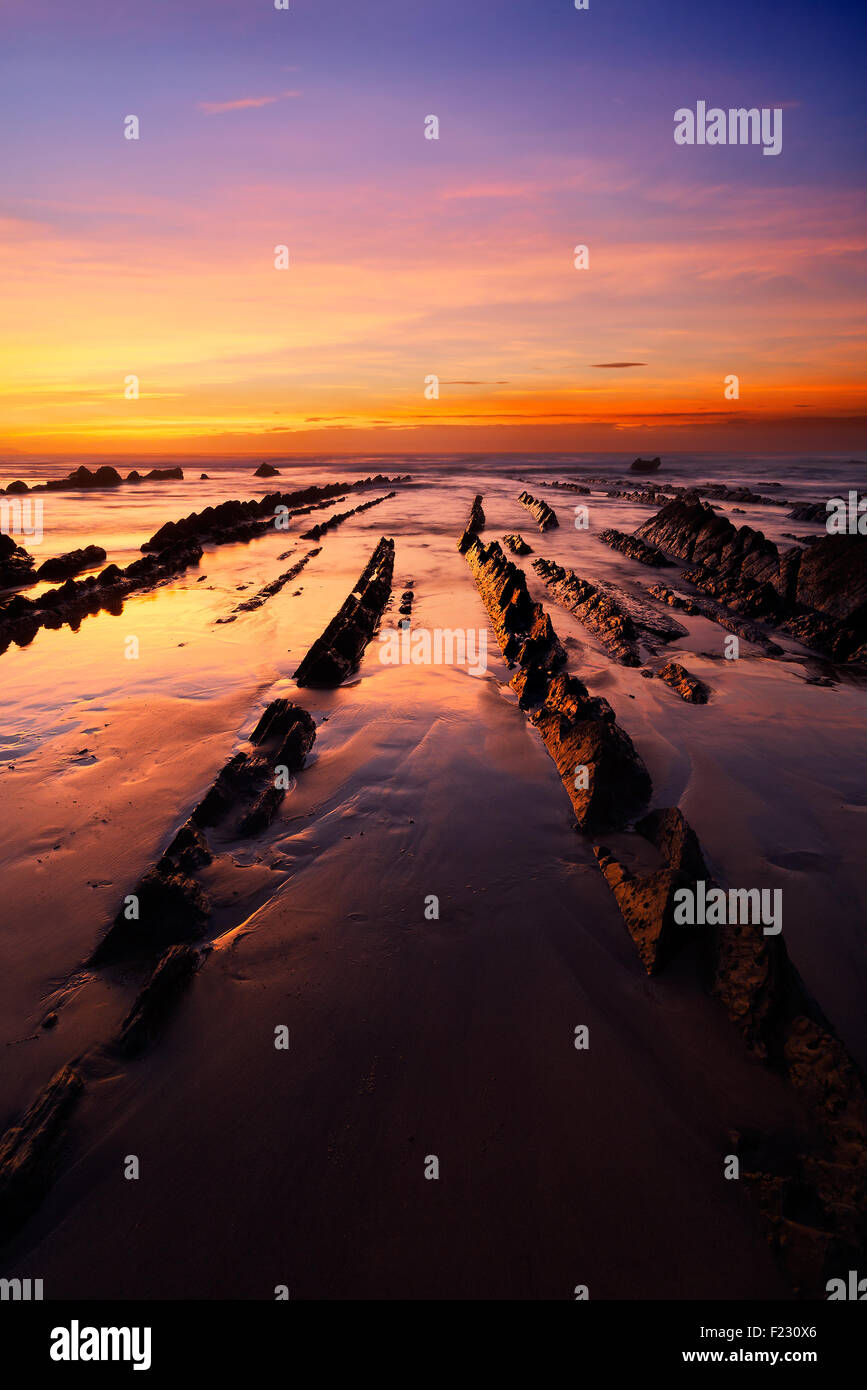 barrika beach at the sunset Stock Photo - Alamy