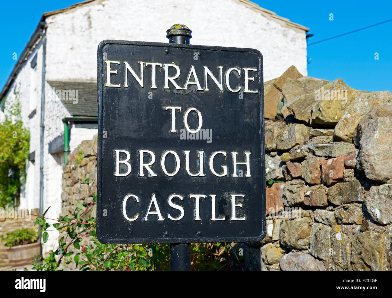 Brough england castle hi-res stock photography and images - Alamy