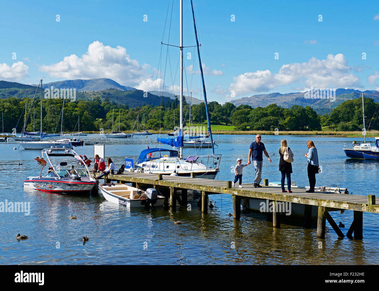 Men messing about in boats hi-res stock photography and images - Alamy