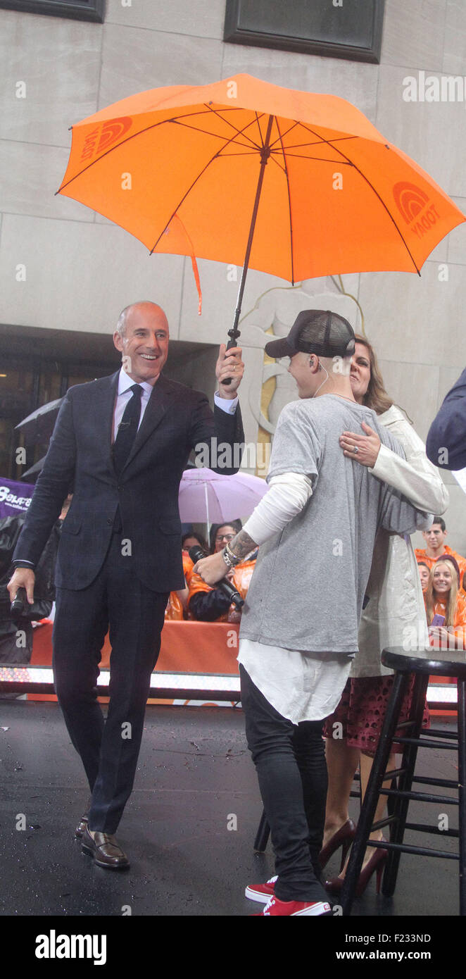 New York, New York, USA. 10th Sep, 2015. GMA co-host MATT LAUER holds ...