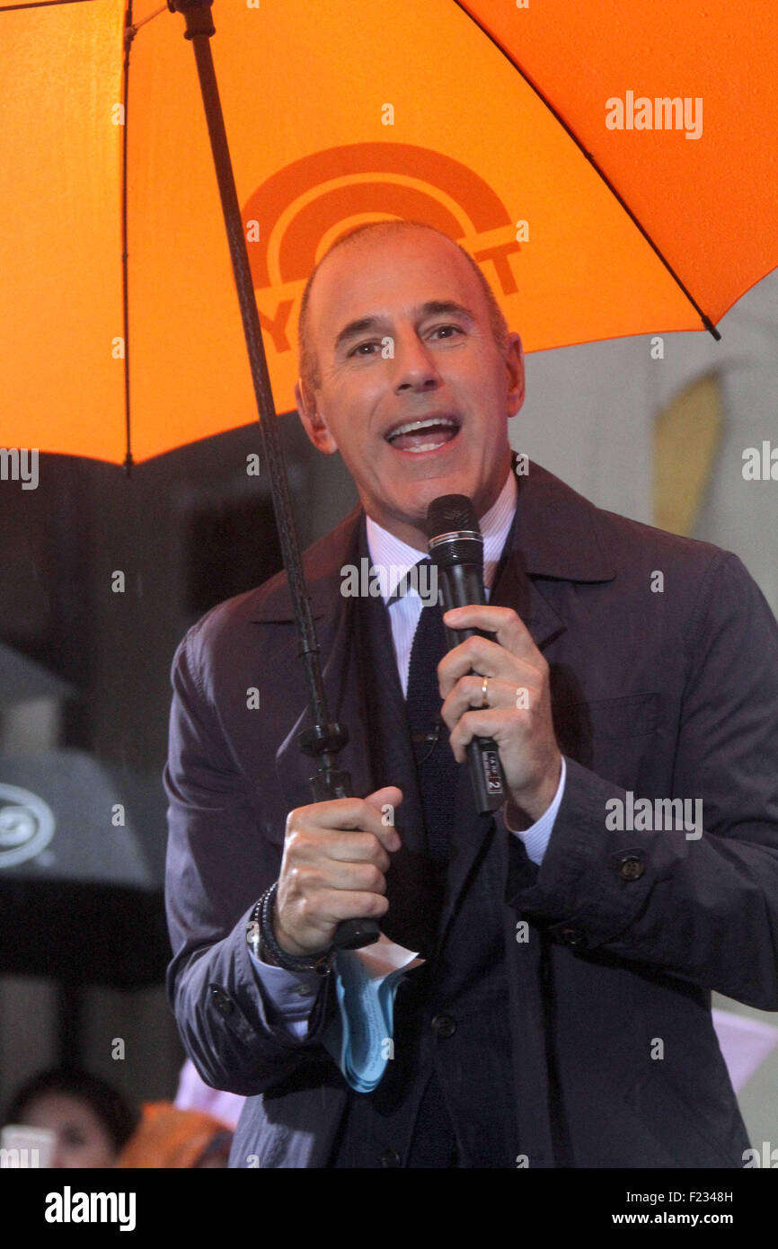 New York, New York, USA. 10th Sep, 2015. GMA co- host MATT LAUER holds ...