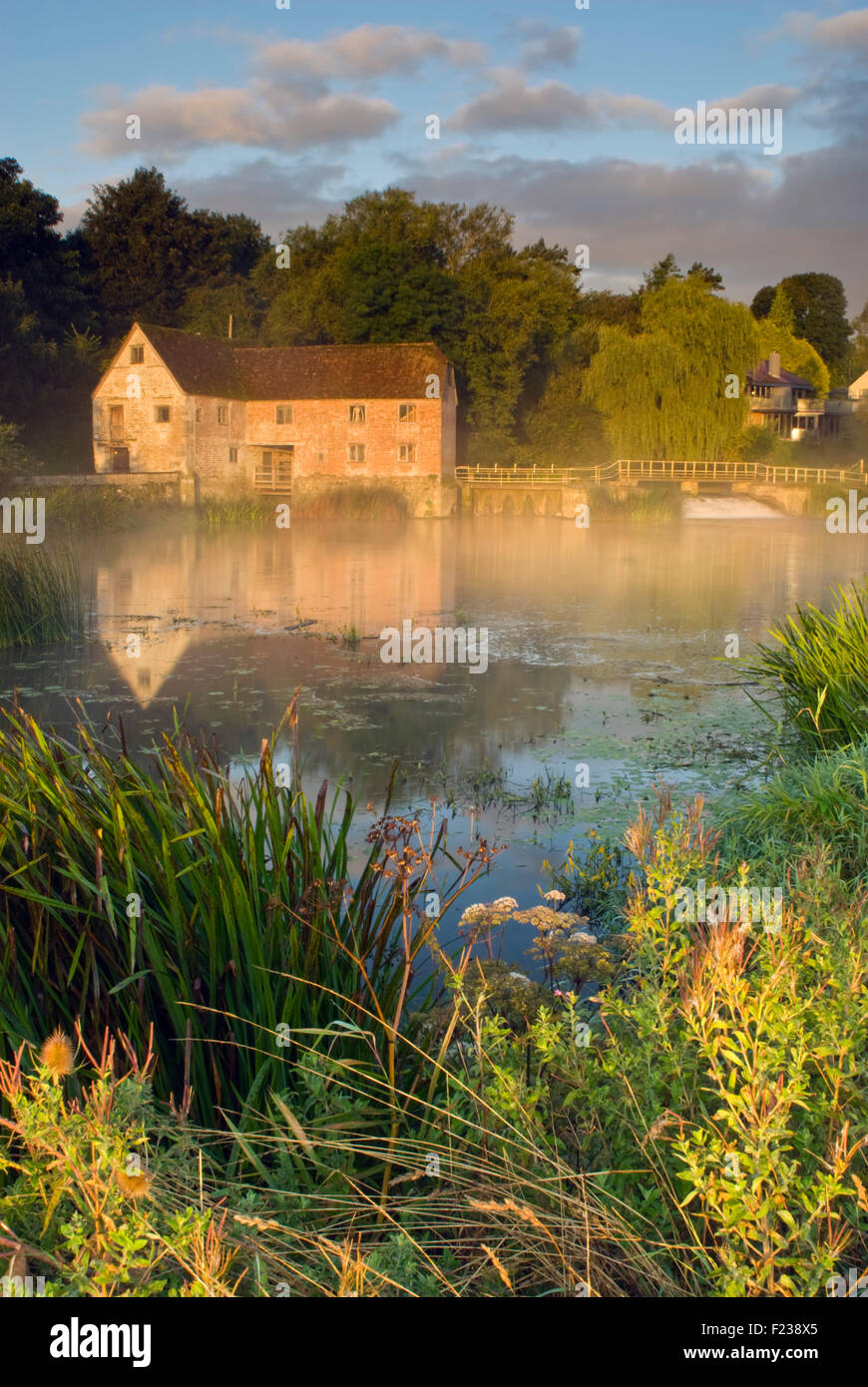 Sturminster newton mill dorset hi-res stock photography and images - Alamy