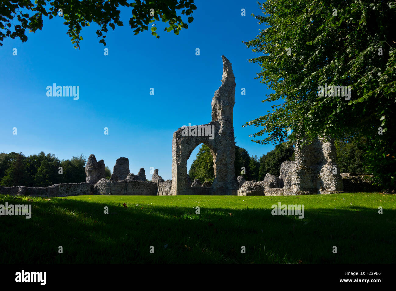Thetford Priory ruins Stock Photo - Alamy