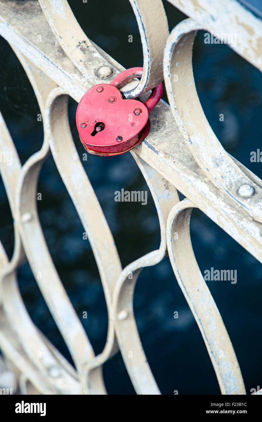 Pink lock white heart hi-res stock photography and images - Alamy