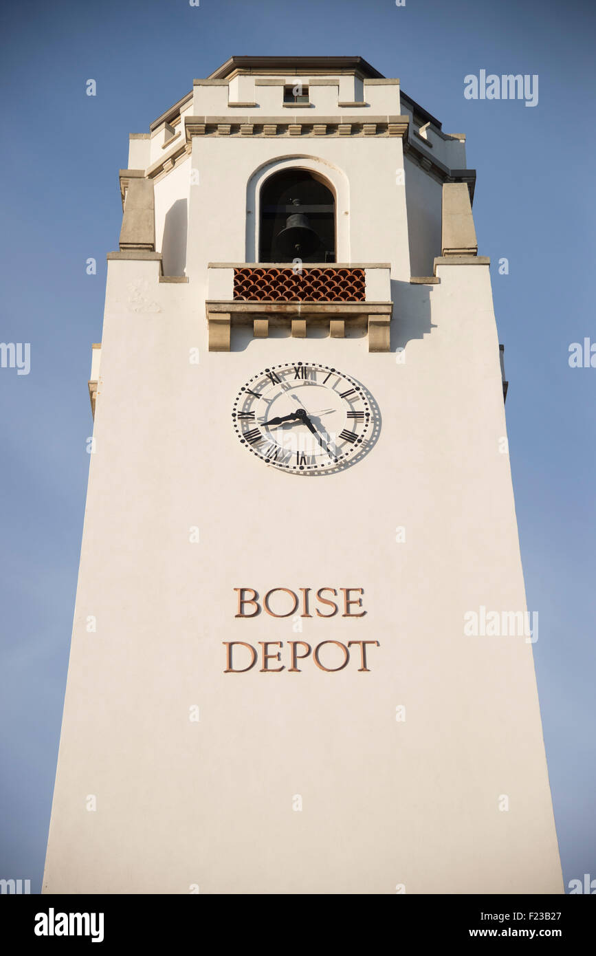 Charlie Hunnam As Boise