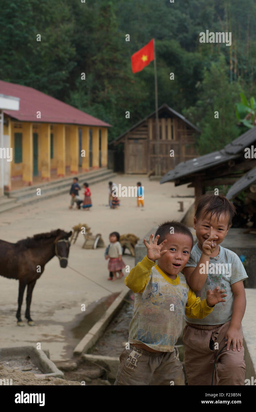 Hmong kids hi-res stock photography and images - Alamy
