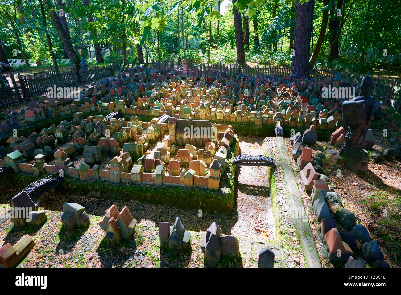 Medieval town layout hi-res stock photography and images - Alamy