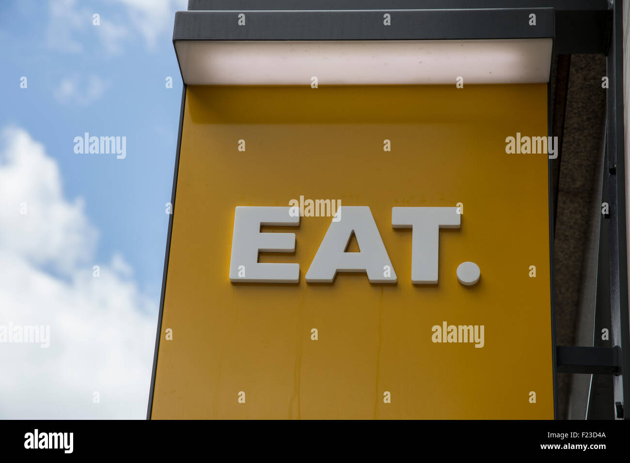 EAT restaurant chain sign London Stock Photo - Alamy