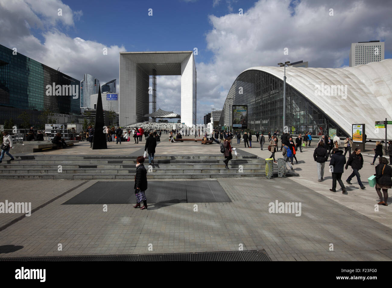 Grande Arche and esplanade at La Défense district, Paris, France Stock ...