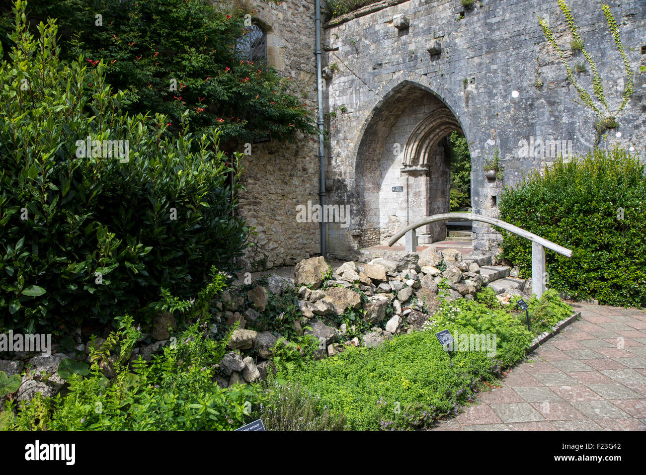 Beaulieu house cars hi-res stock photography and images - Alamy