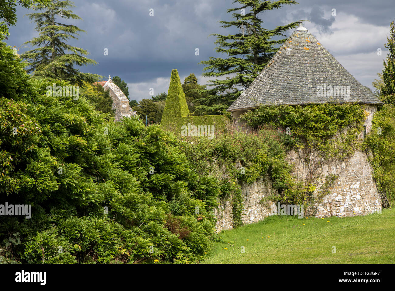 Beaulieu house and gardens hi-res stock photography and images - Alamy