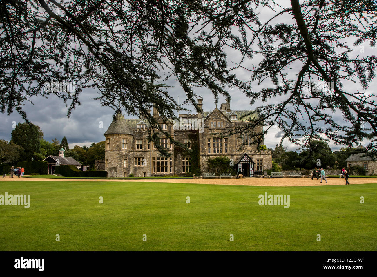 Beaulieu motor museum hi-res stock photography and images - Alamy