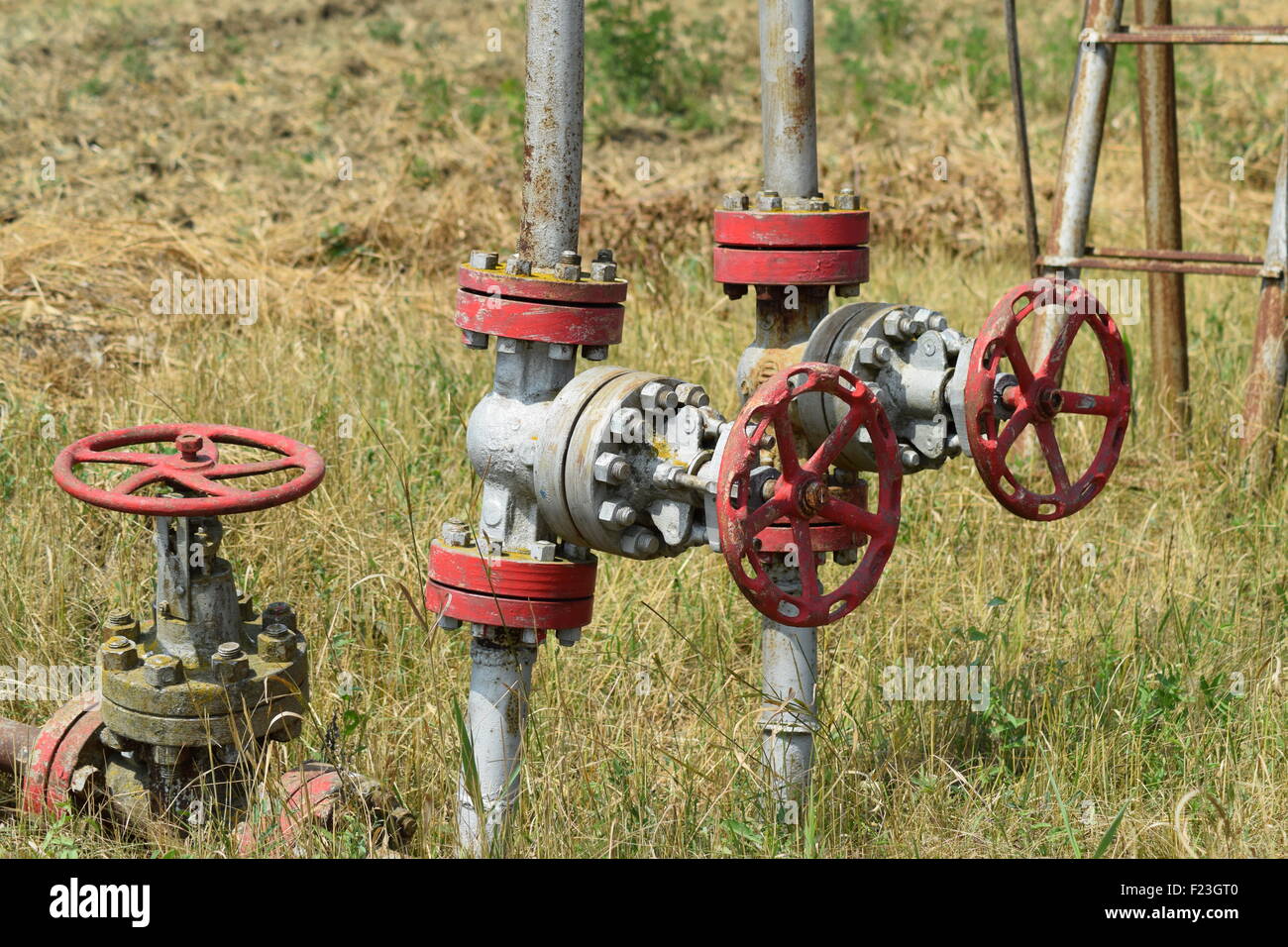 The gate on an oil well Stock Photo - Alamy