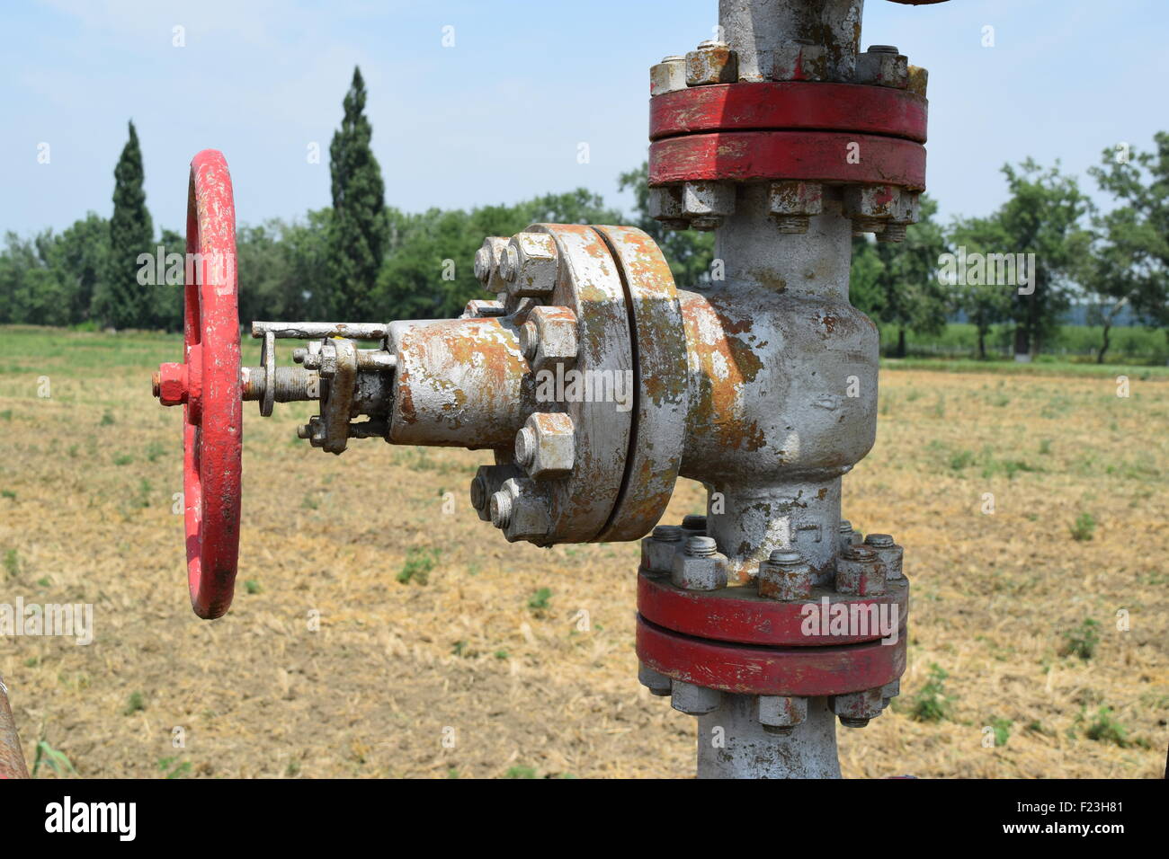 The gate on an oil well Stock Photo - Alamy