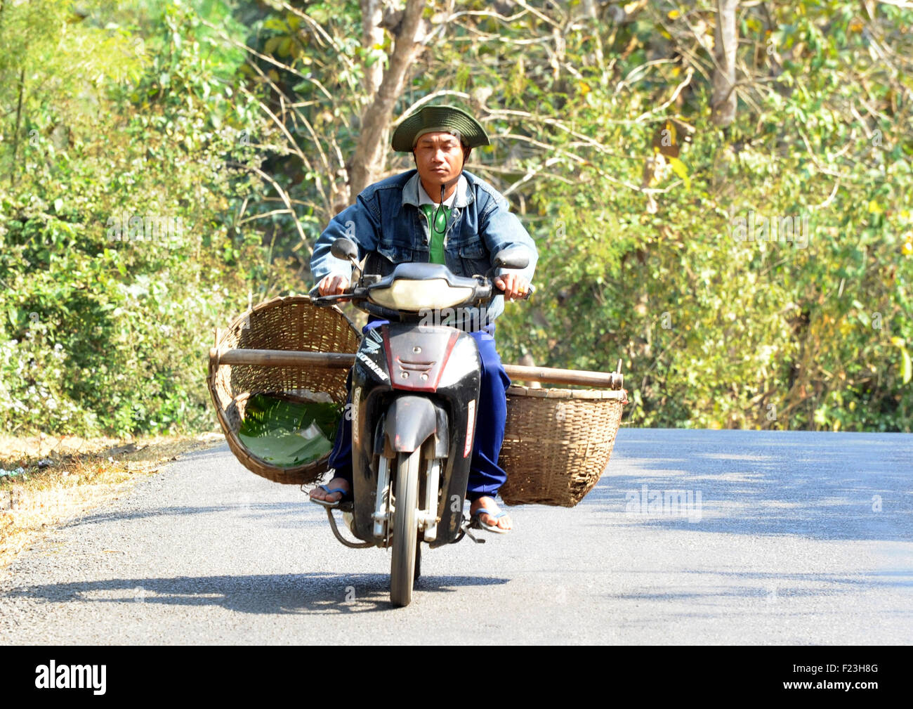 Laotian man hi-res stock photography and images - Alamy