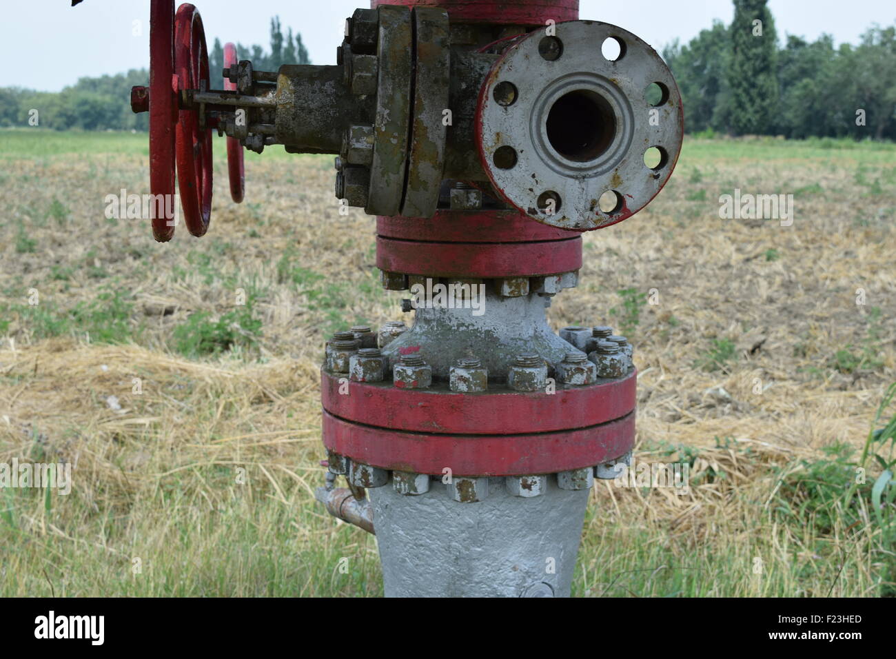 The gate on an oil well Stock Photo - Alamy