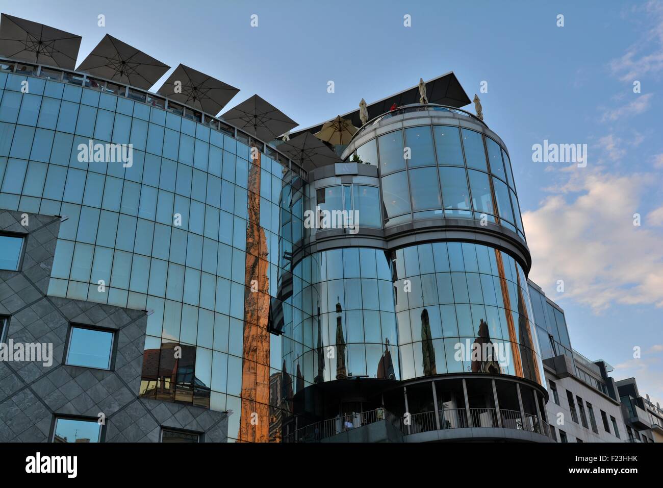Modern glass building on Stephansplatz,Vienna Stock Photo - Alamy
