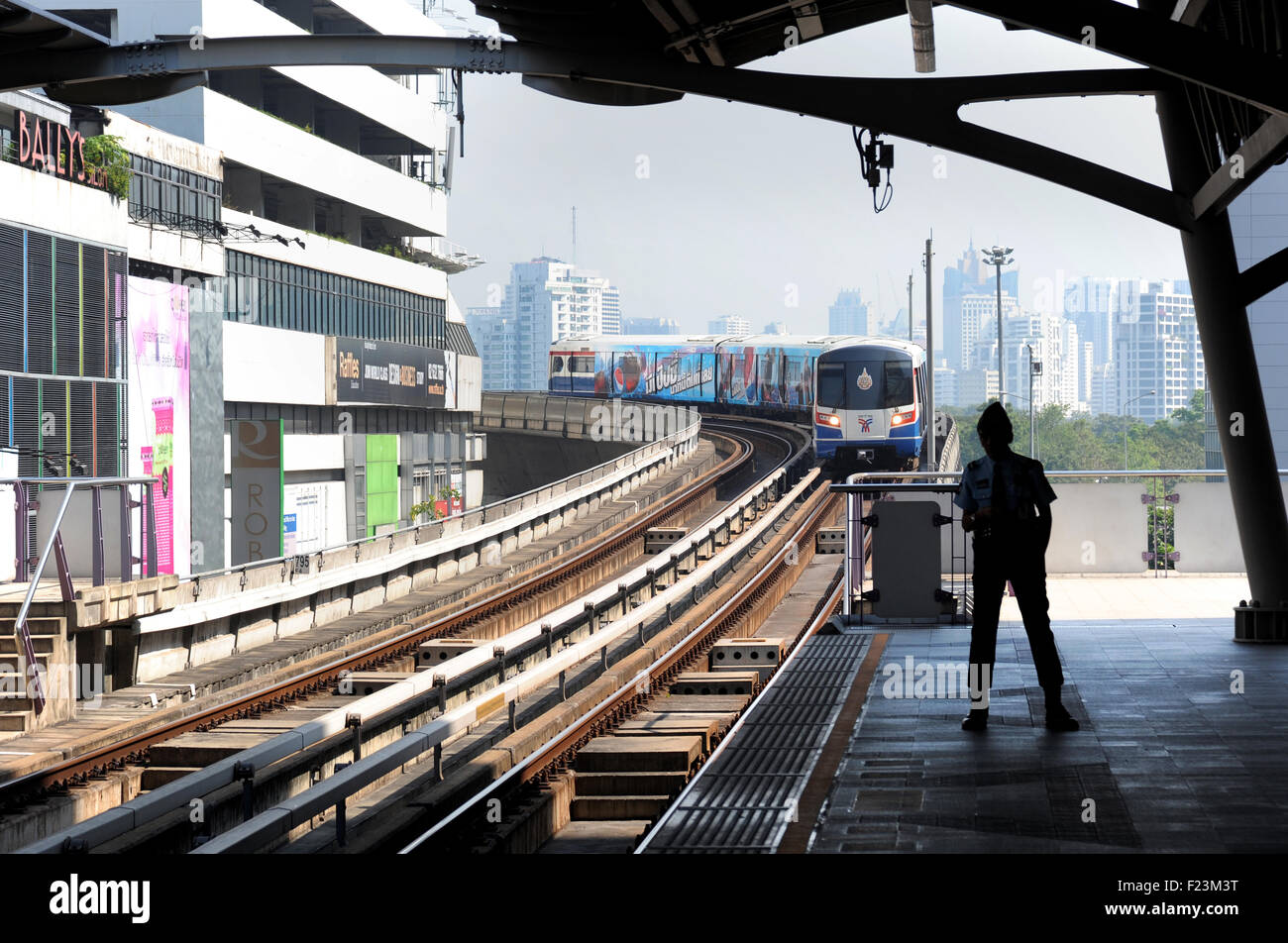 Metro station police hi-res stock photography and images - Alamy