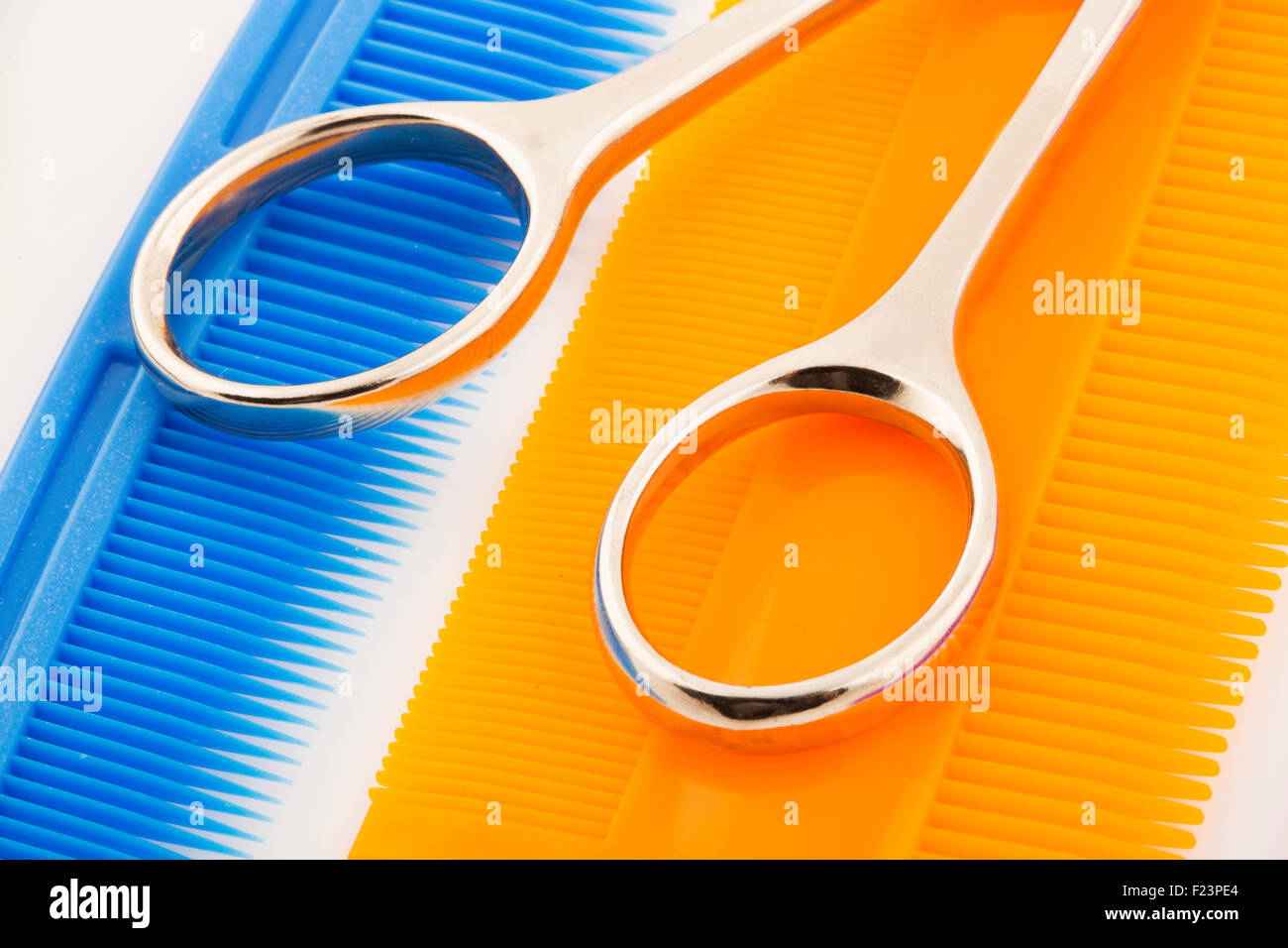 Hairdresser combs hi-res stock photography and images - Alamy