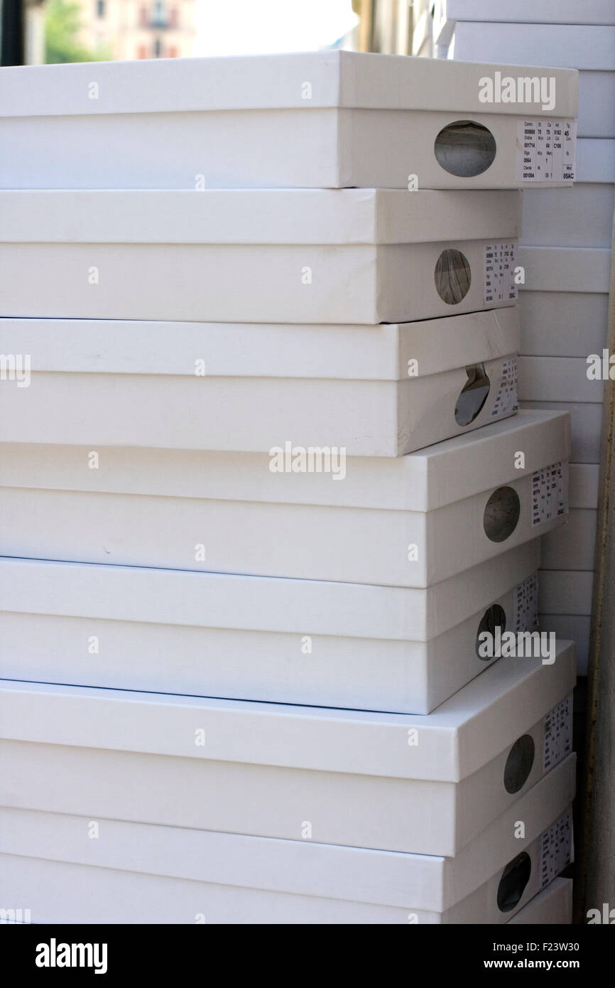 Stacked white boxes hi-res stock photography and images - Alamy