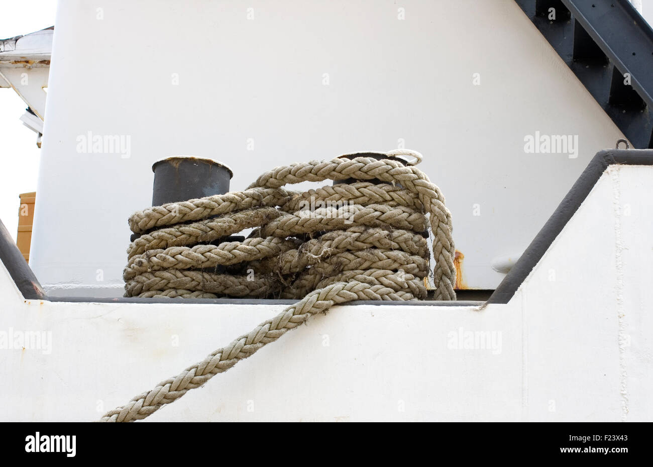 Photo of Vessel part with rope Stock Photo - Alamy