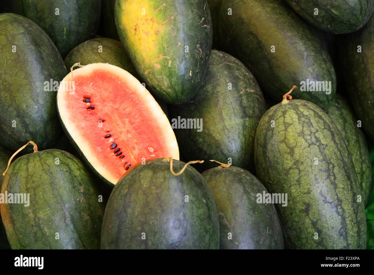 Pile watermelons hi-res stock photography and images - Alamy