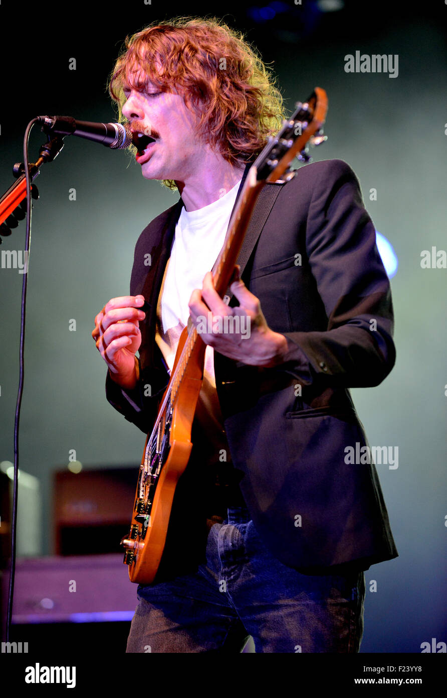 Featuring johnny borrell hi-res stock photography and images - Alamy