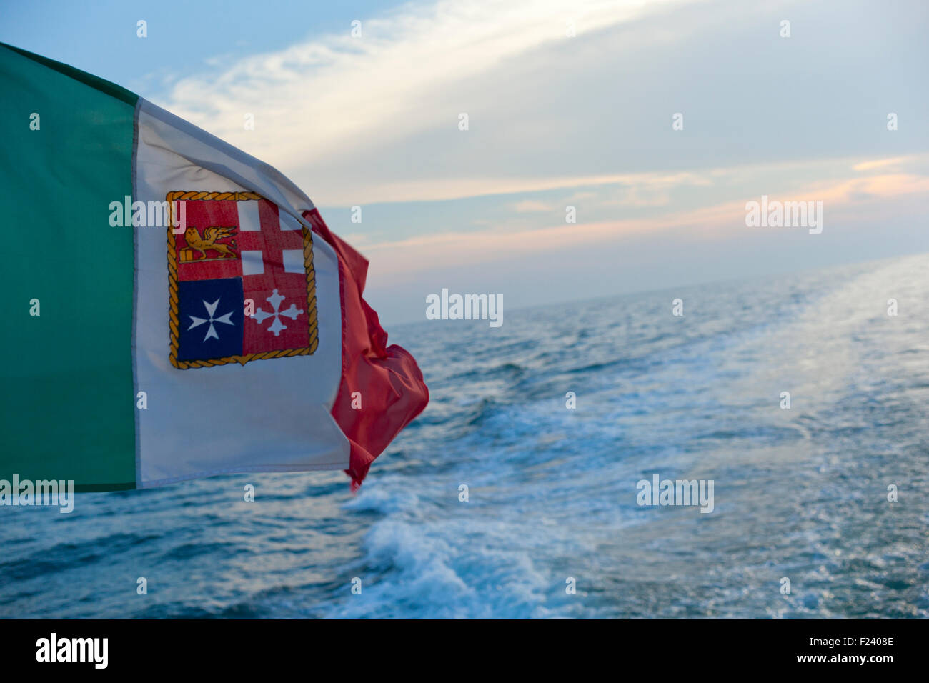 Flag water craft hi-res stock photography and images - Alamy