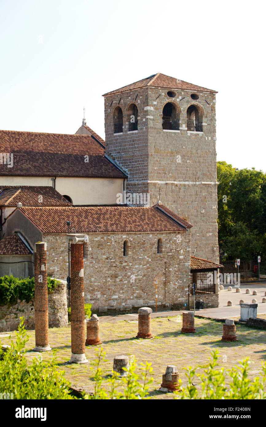St giusto cathedral and roman ruins hi-res stock photography and images ...