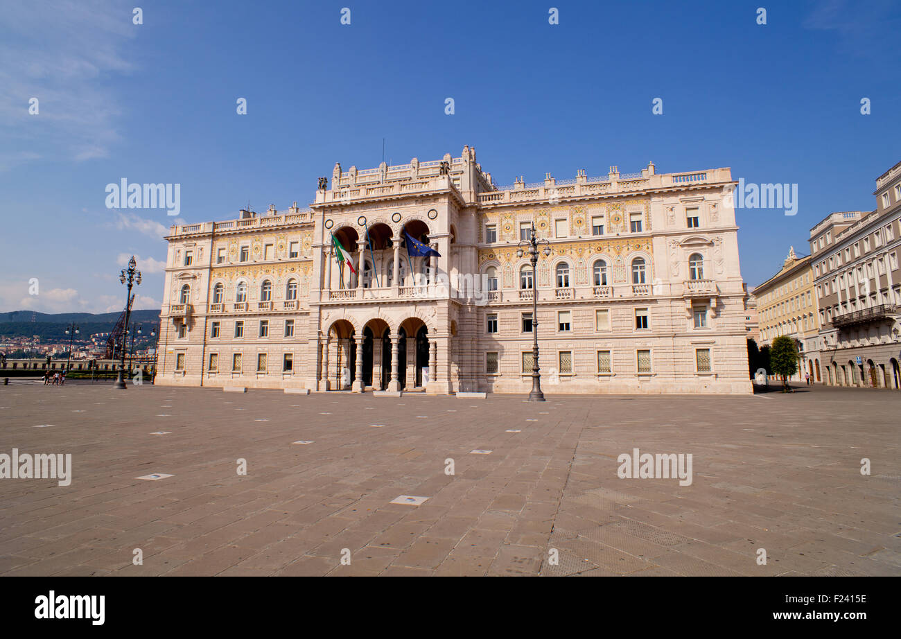 Governament house hi-res stock photography and images - Alamy