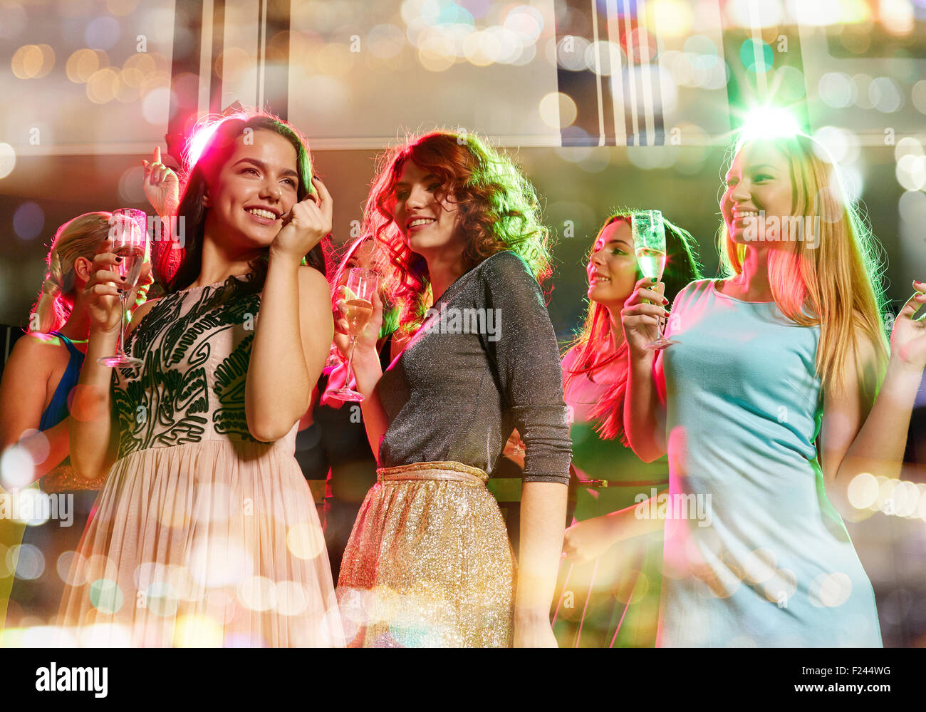 Party girls nightclub hi-res stock photography and images - Alamy